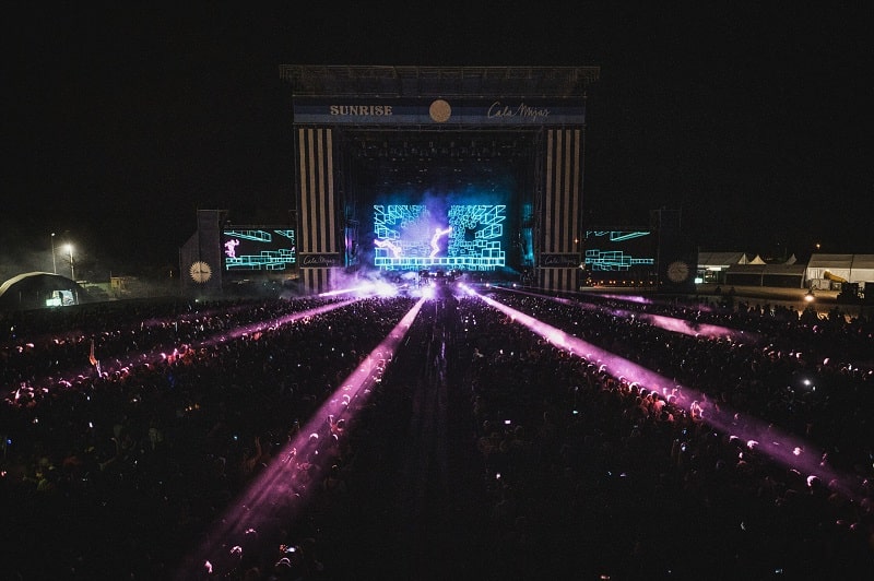 M83, Underworld y Baxter Dury se suman al cartel de Cala Mijas 2023 ...